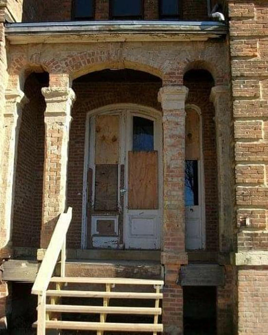 Photo Tour – Duncan Manor House & Gardens